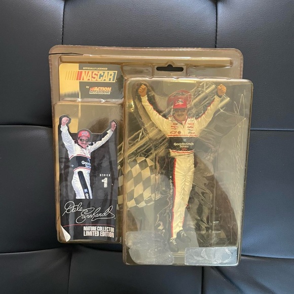 Nascar | Art | 203 Mcfarlane Mature Collector 3 Dale Earnhardt Glasses ...